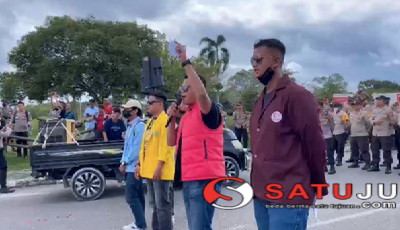 Ini 6 Tuntutan AMPR yang Demo di Gerbang Masuk PHR